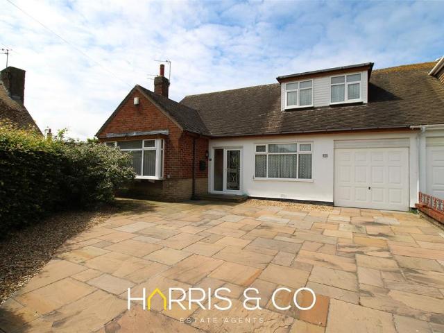 4 bedroom bungalow for sale