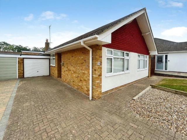 4 bedroom bungalow for sale