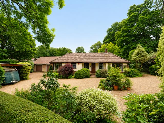 4 bedroom bungalow for sale