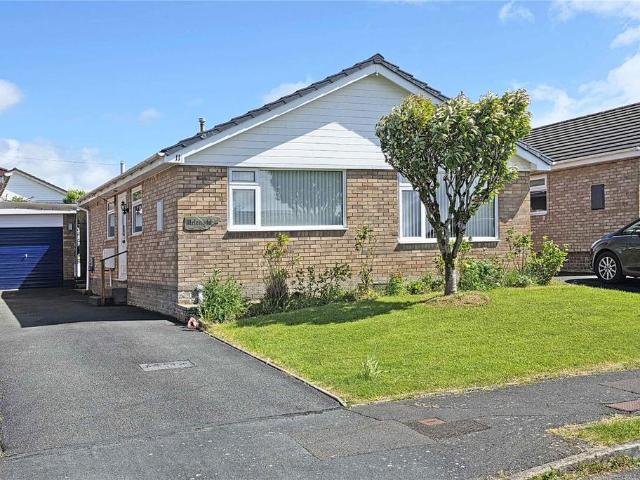 4 bedroom bungalow for sale