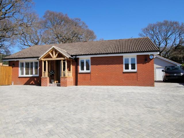 4 bedroom bungalow for sale