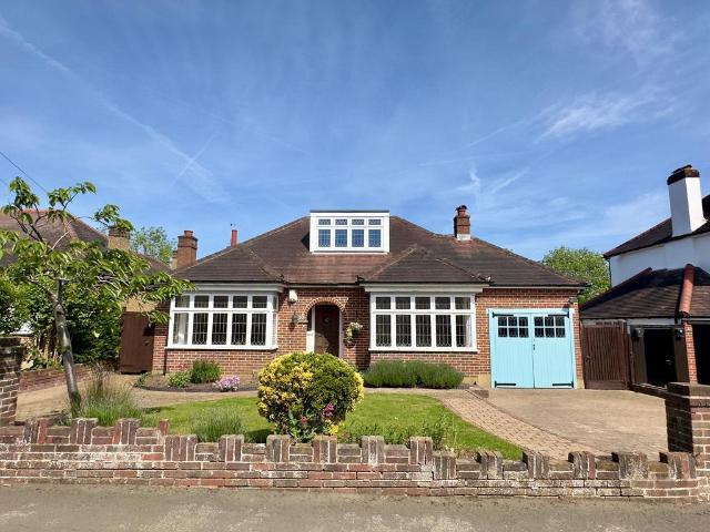 4 bedroom bungalow for sale