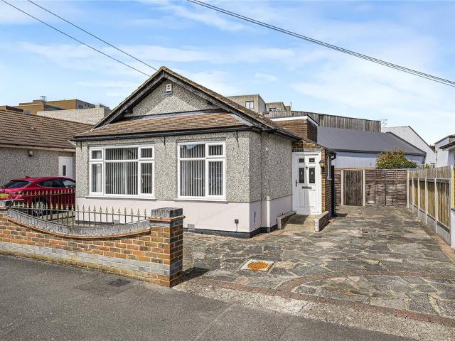 4 bedroom bungalow for sale