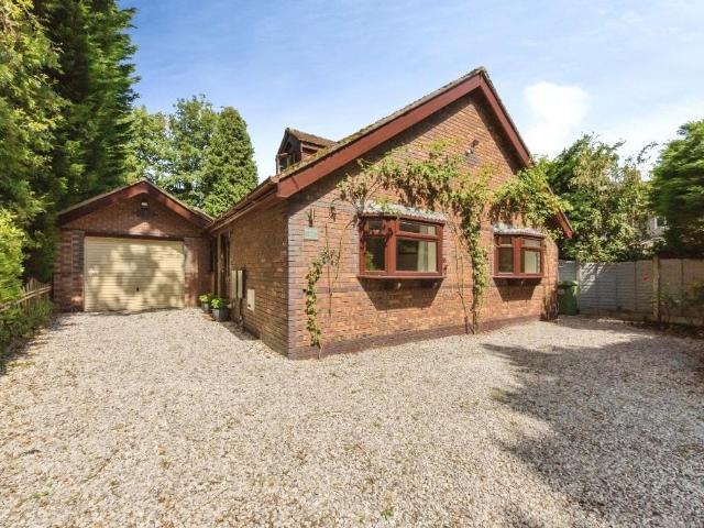 4 bedroom bungalow for sale