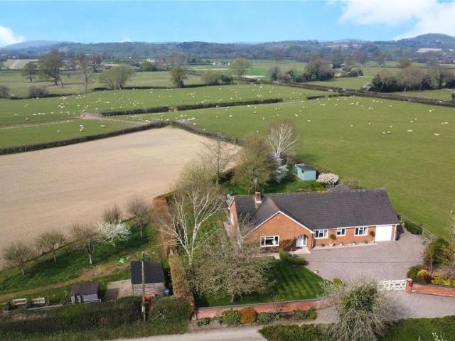 4 bedroom bungalow for sale