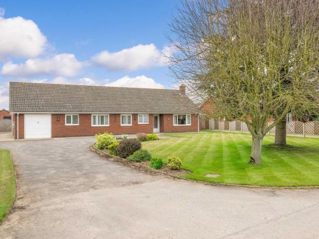 4 bedroom bungalow for sale