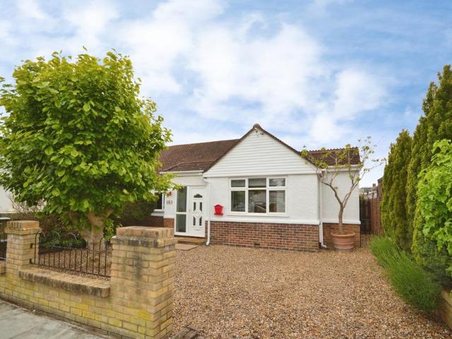 4 bedroom bungalow for sale