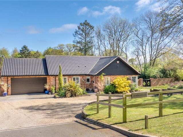 4 bedroom bungalow for sale