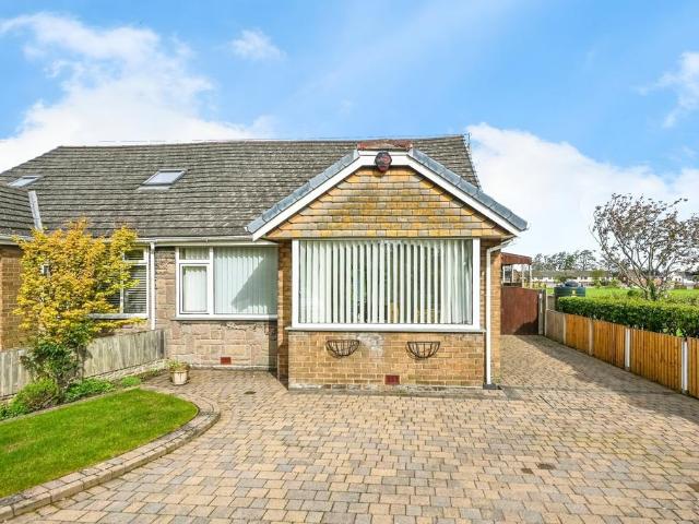4 bedroom bungalow for sale