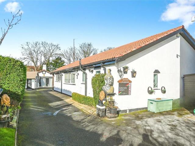 4 bedroom bungalow for sale