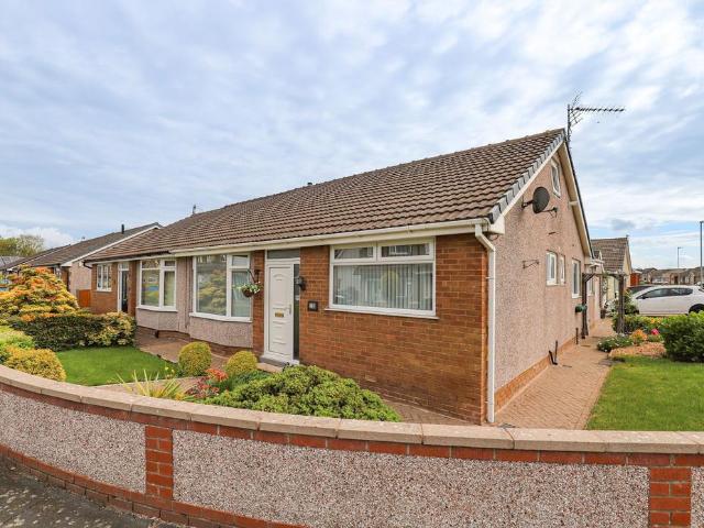 4 bedroom bungalow for sale