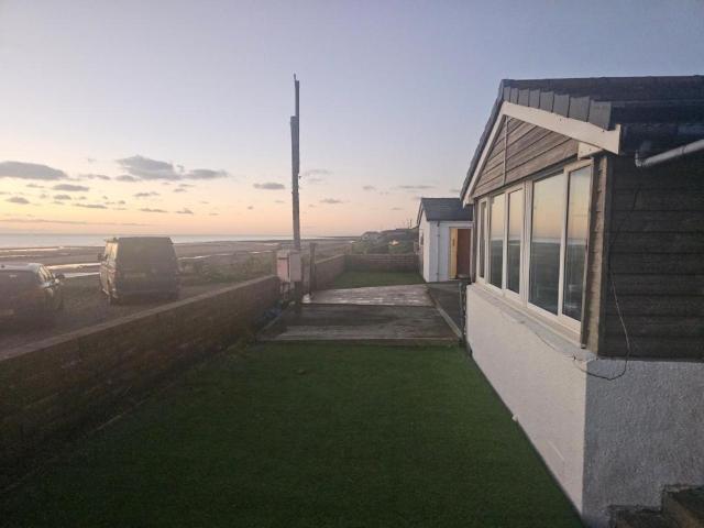 4 bedroom bungalow for sale