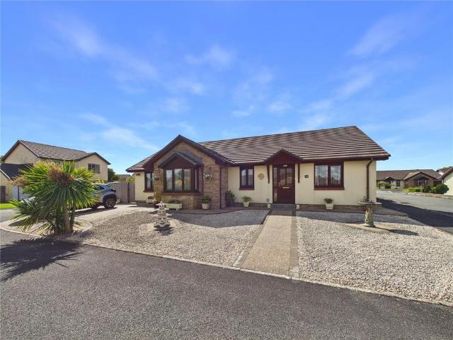 4 bedroom bungalow for sale
