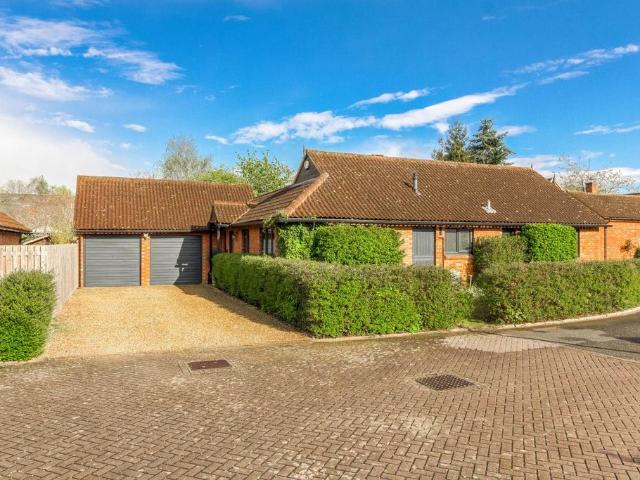 4 bedroom bungalow for sale
