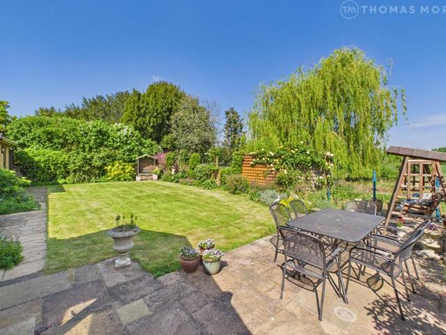 4 bedroom bungalow for sale