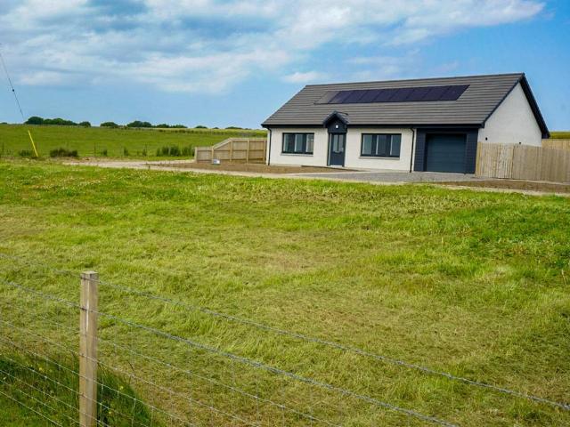 4 bedroom bungalow for sale