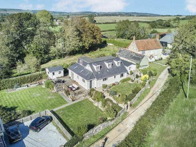 4 bedroom bungalow for sale