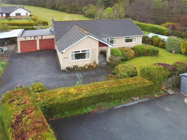 4 bedroom bungalow for sale