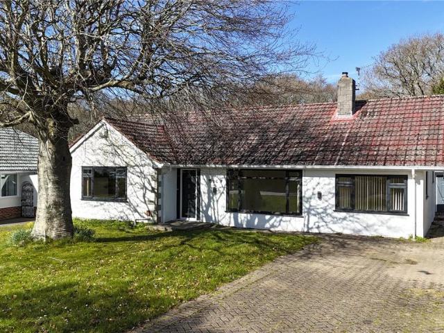 4 bedroom bungalow for sale