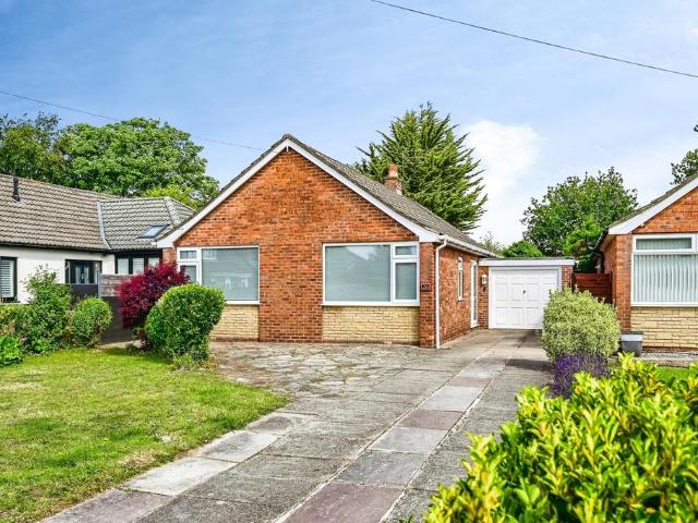 4 bedroom bungalow for sale