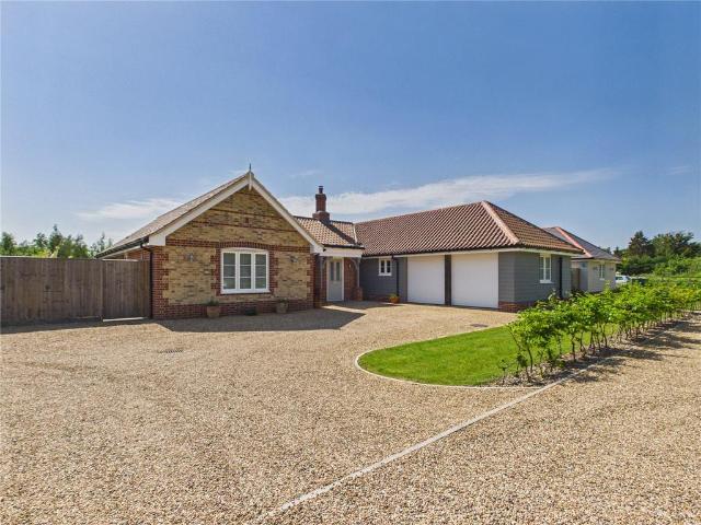 4 bedroom bungalow for sale