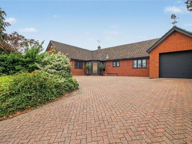 4 bedroom bungalow for sale