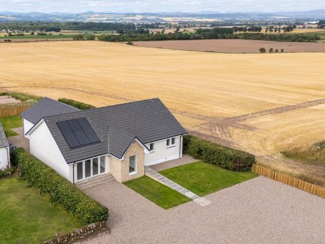 4 bedroom bungalow for sale