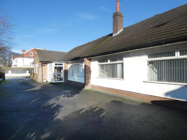 4 bedroom bungalow for sale