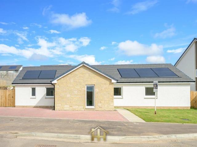 4 bedroom bungalow for sale
