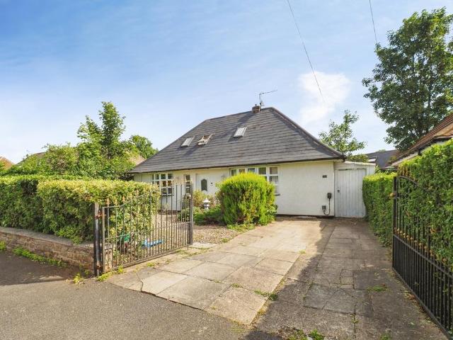 4 bedroom bungalow for sale
