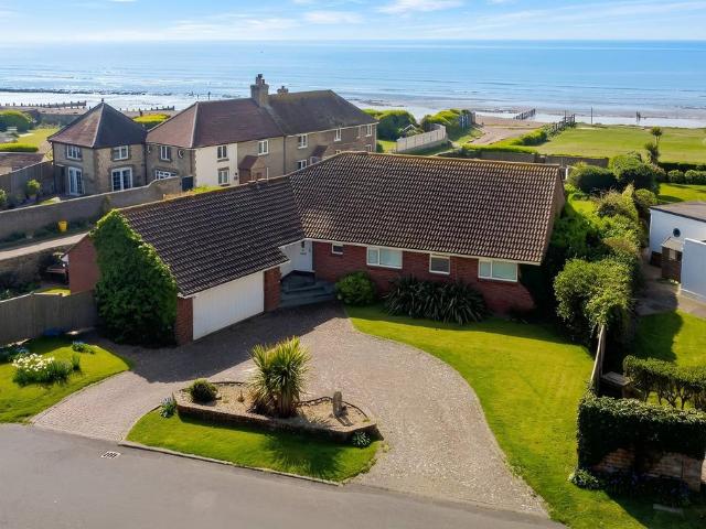5 bedroom bungalow for sale