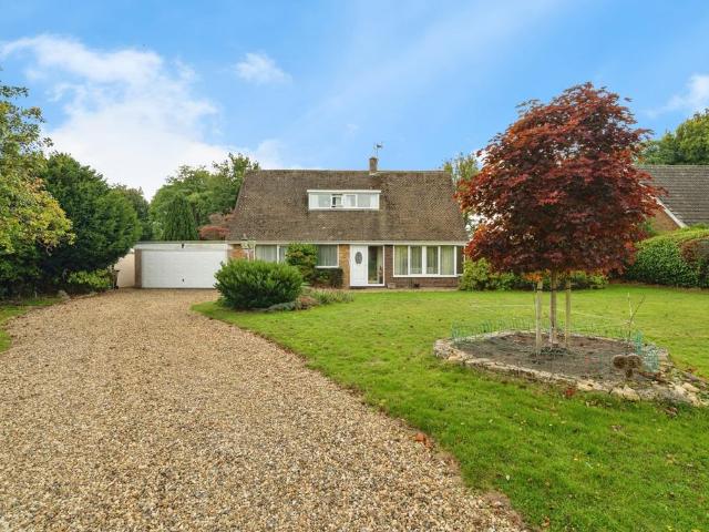 4 bedroom bungalow for sale