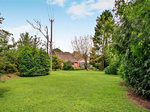 4 bedroom bungalow for sale