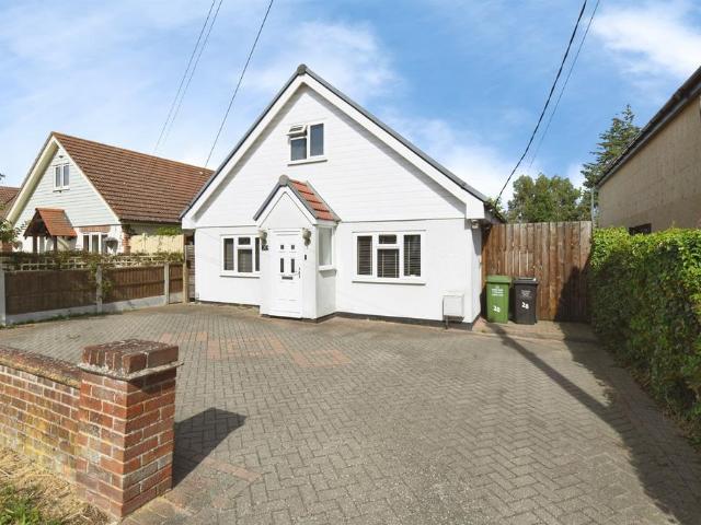 4 bedroom bungalow for sale