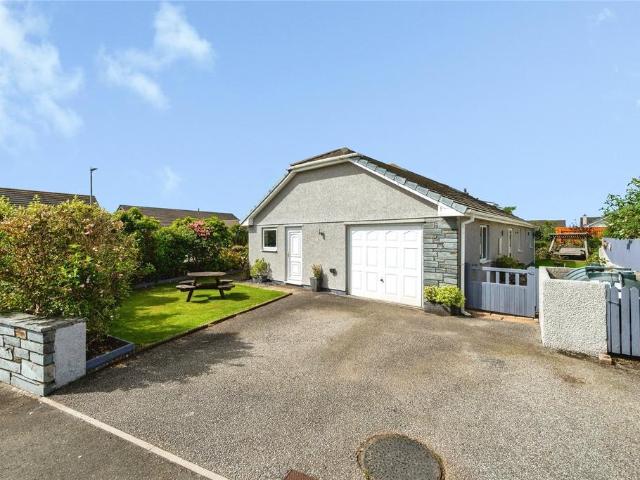 4 bedroom bungalow for sale
