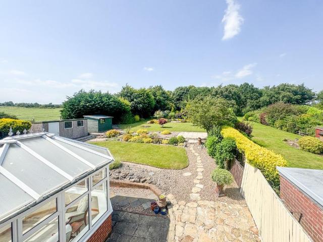 4 bedroom bungalow for sale