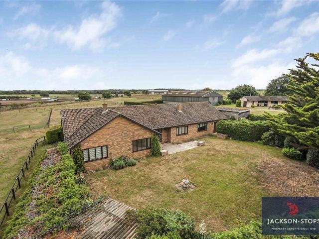 4 bedroom bungalow for sale