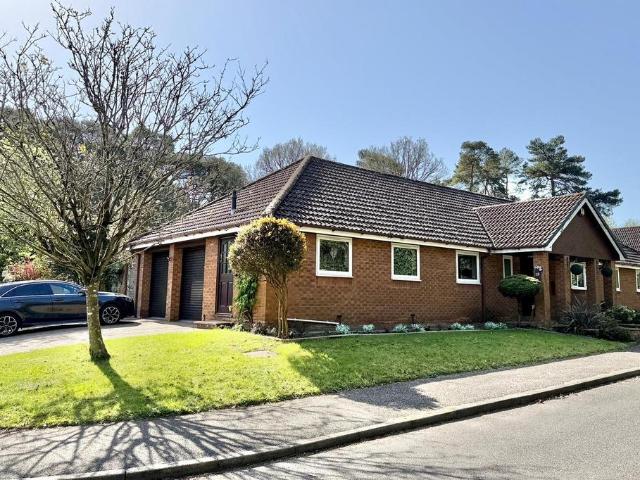 4 bedroom bungalow for sale