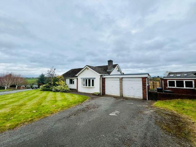 4 bedroom bungalow for sale