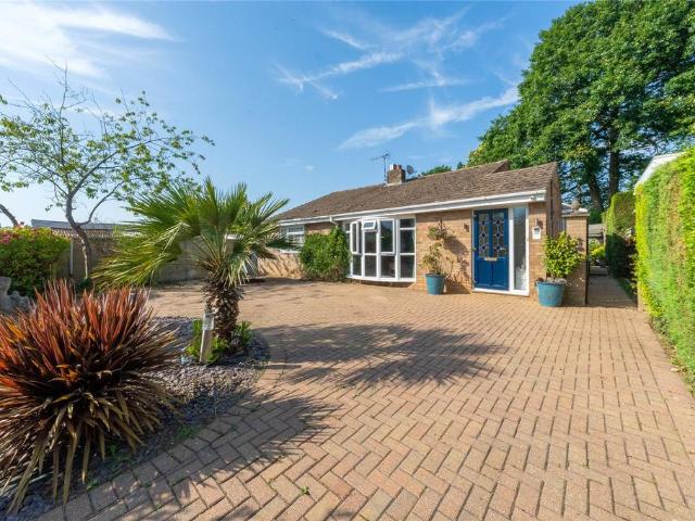 3 bedroom bungalow for sale