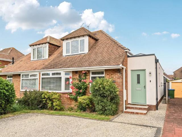 4 bedroom bungalow for sale