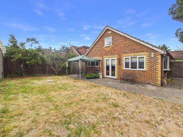 4 bedroom bungalow for sale