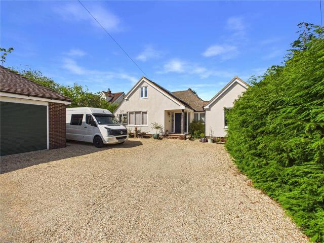 4 bedroom bungalow for sale