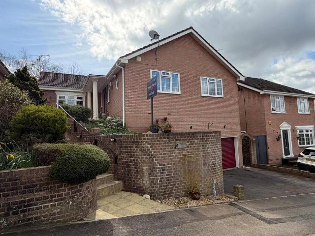 4 bedroom bungalow for sale
