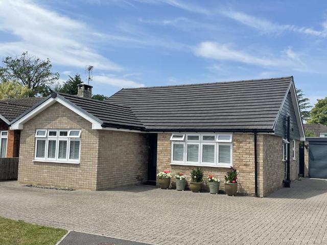 4 bedroom bungalow for sale