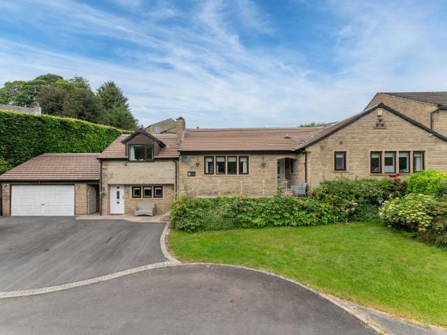 4 bedroom bungalow for sale