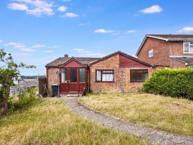 4 bedroom bungalow for sale