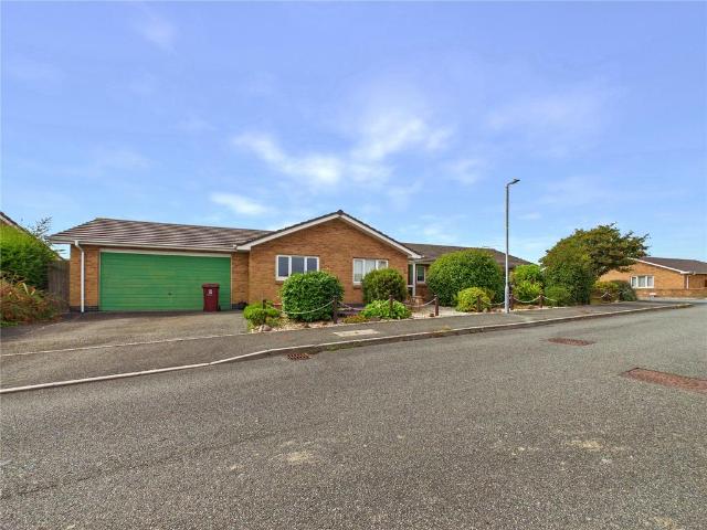 4 bedroom bungalow for sale