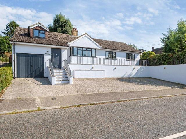 4 bedroom bungalow for sale