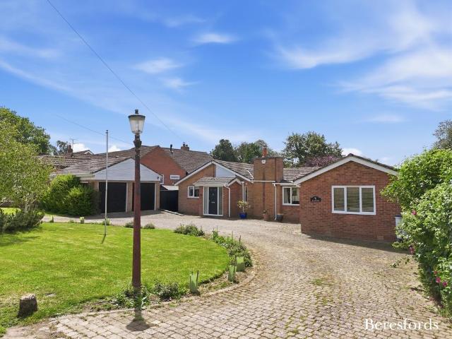 4 bedroom bungalow for sale